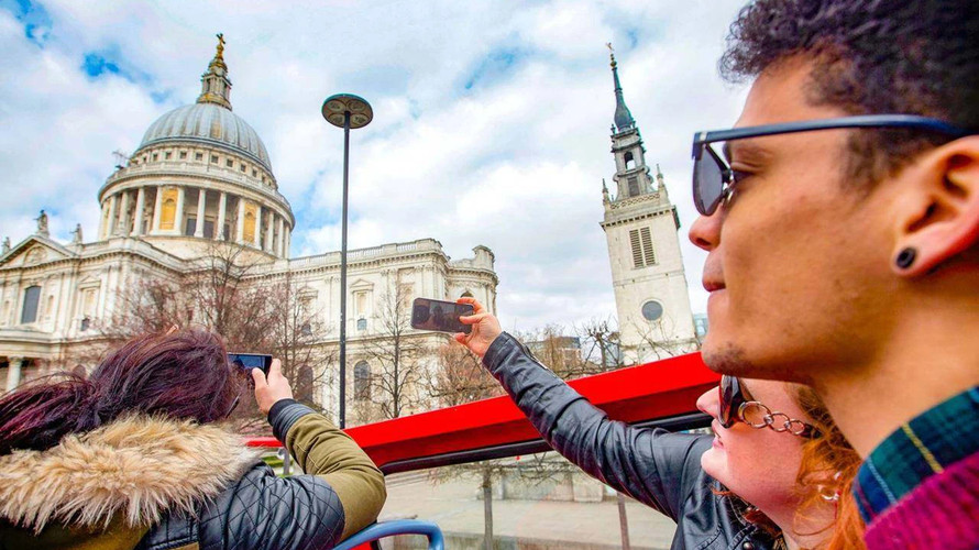 City Sightseeing Tours - Hop On Hop Off Bus Tours from £12