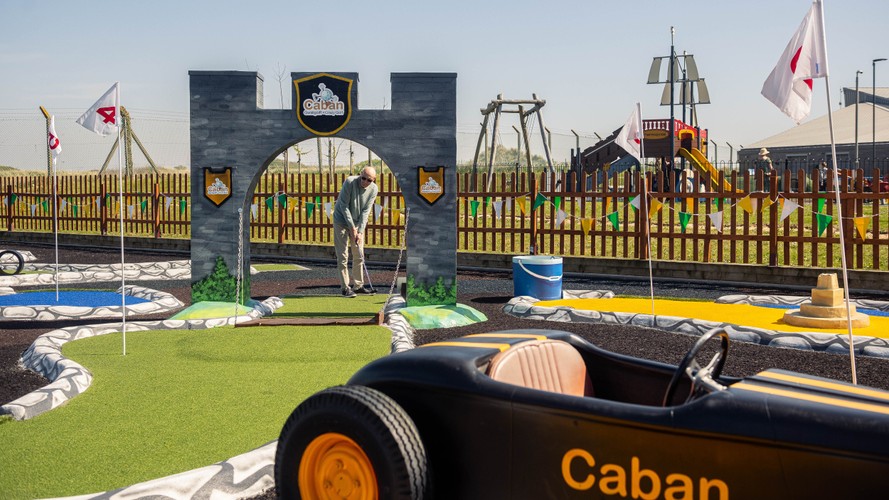 Crazy Golf Caban Tickets - Free £5 Voucher