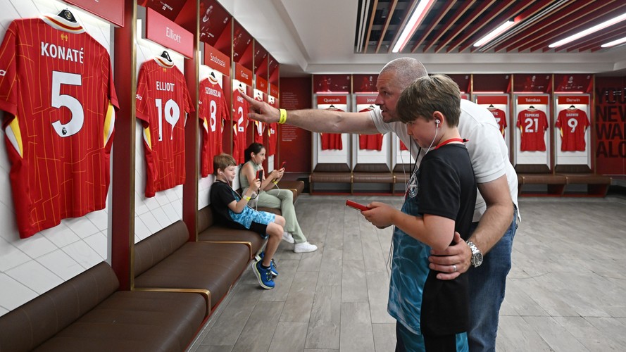 Liverpool Stadium Tour Tickets - Anfield Tour in Liverpool