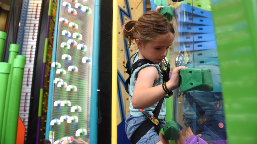 Rock Up Hull Tickets - £10.95 Kids Climbing in Hull