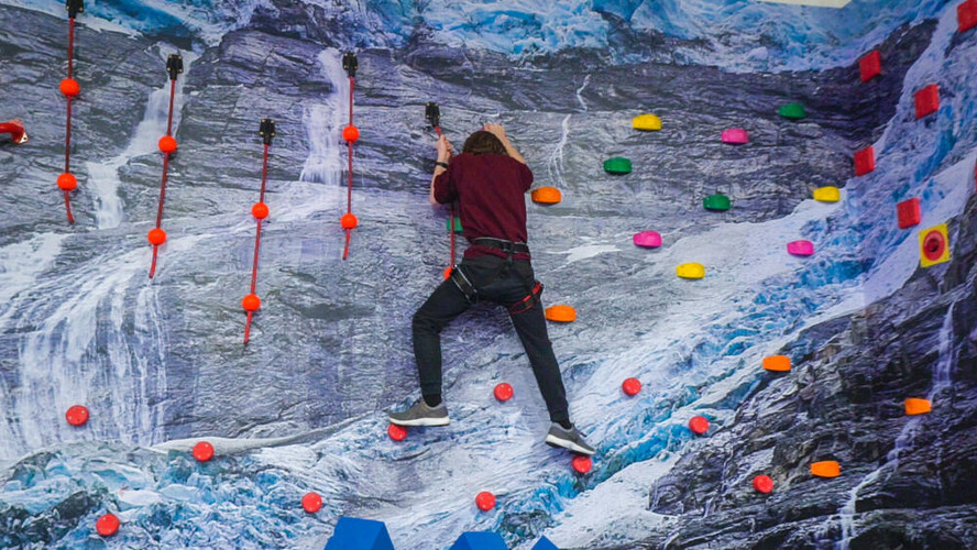Rock Up Lakeside Tickets - Essex Climbing from £17.95