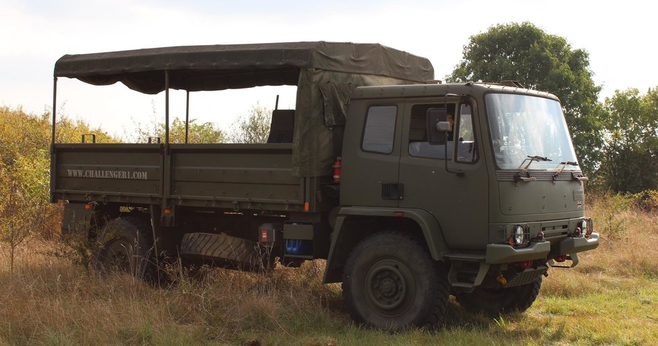 Leyland DAF 45/150 Experience Bicester