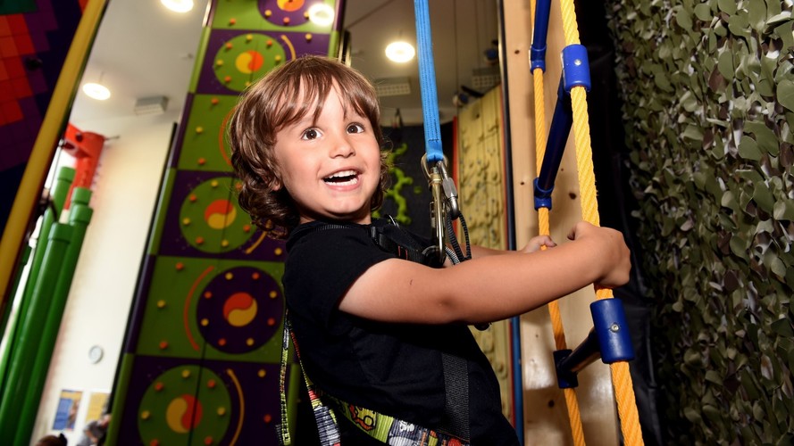 Rock Up Lakeside Tickets - Kids Climbing Essex