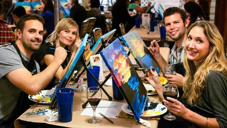 Cake Canvas & Sip Tickets - Free £5 Voucher