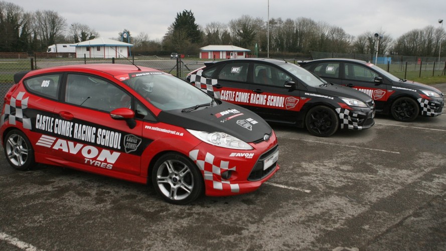 Discounted online tickets - Driving Experiences at Castle Combe Circuit ...